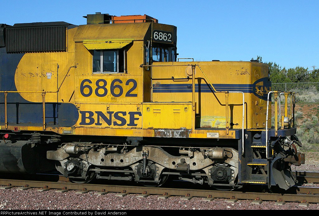 BNSF 6862